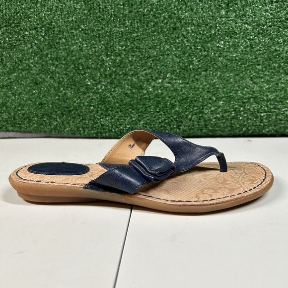 Born | Shoes | Born Boc Sandals Womens 7 M Navy Flip Flops Thong ...